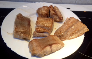 Sült hal zöldségágyon recept képekkel - Pampuska.com