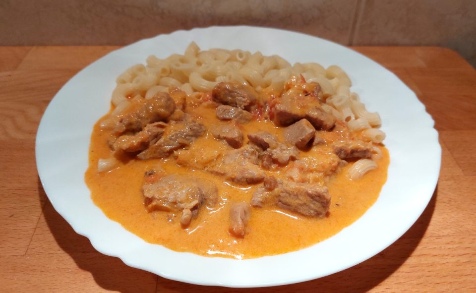 Tejfölös csikós tokány - Pampuska.com